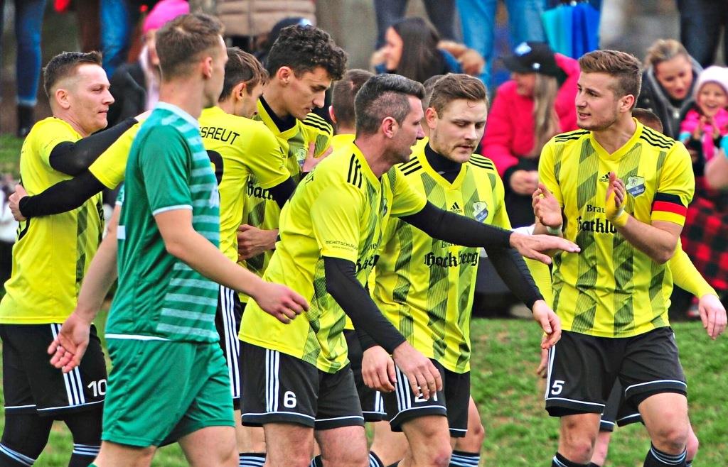 Jedes Spiel Ein Endspiel Im Abstiegskampf Der Bezirksliga Ost Ist Der Druck Schon Jetzt Hoch