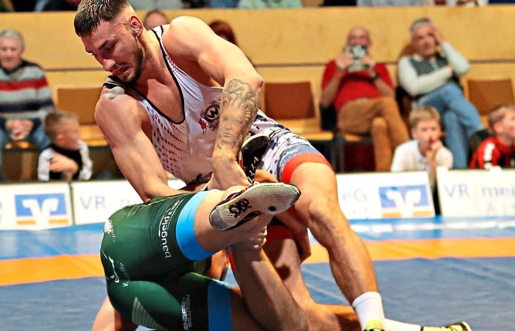 Stützen bis 86 Kilo verlängern bei Wacker – Roland Schwarz und Eduard ...