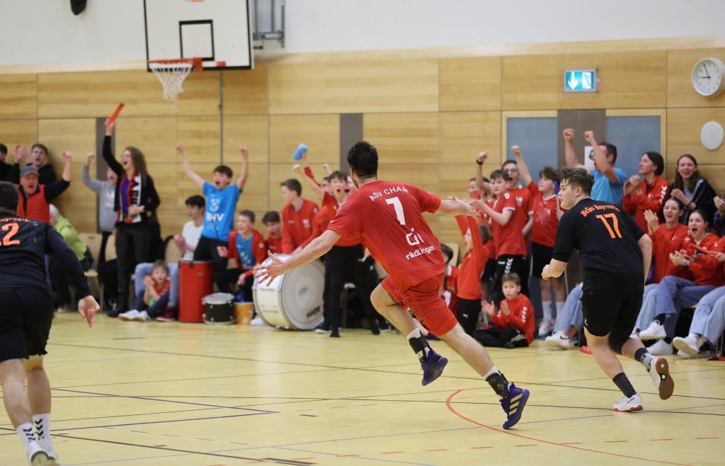 ASV Cham ist am letzten Spieltag das Zünglein an der Waage