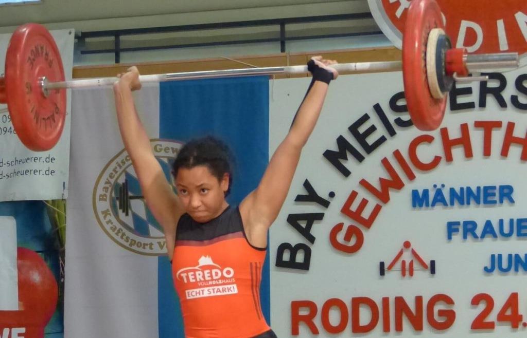 Gewichtheber des TB03 Roding sichern sich den Klassenerhalt