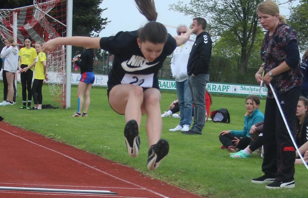 Langquaider Nachwuchssportlerin stellt neue persönliche Bestmarken auf
