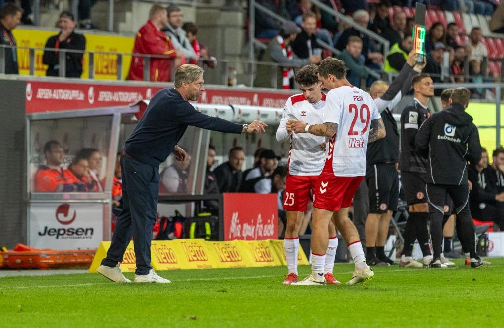 Marjorie costa sex video very sexy if slightly