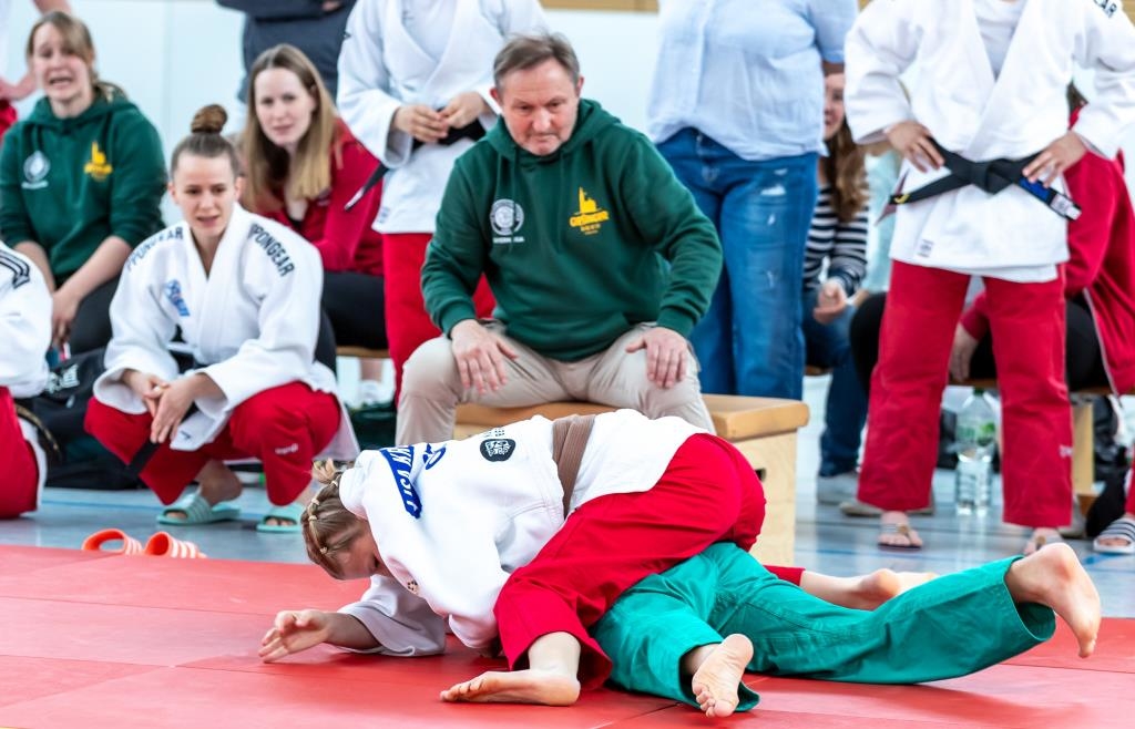 Bayernliga: Judoka des FC Schweitenkirchen müssen mit Remis gegen ...