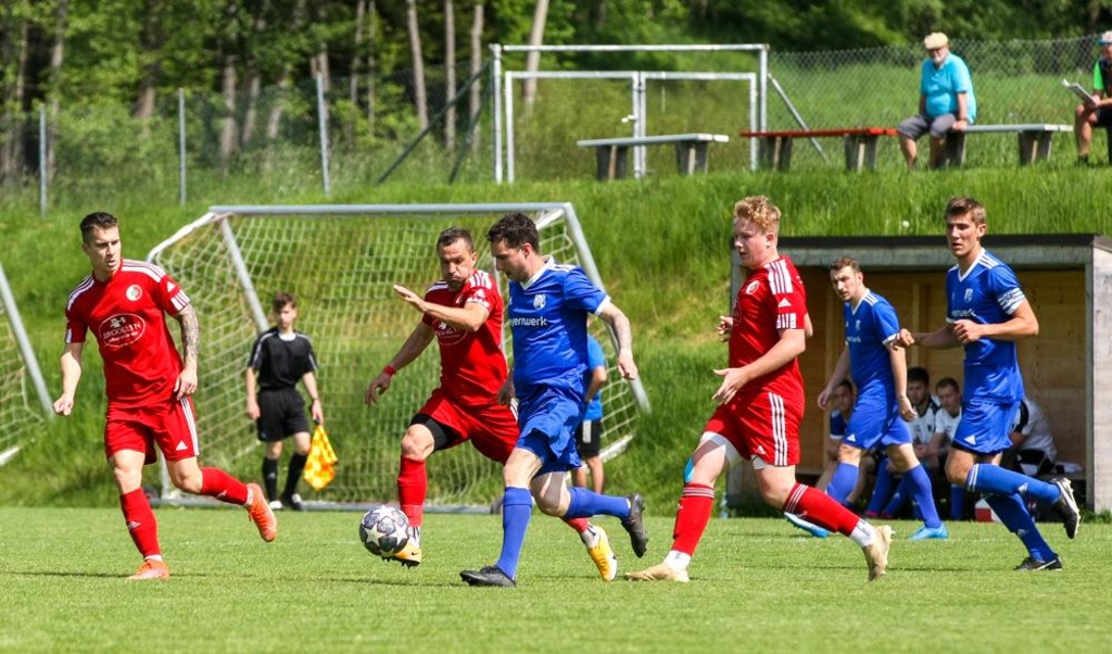 Zwiesel feiert perfekten Heimabschluss