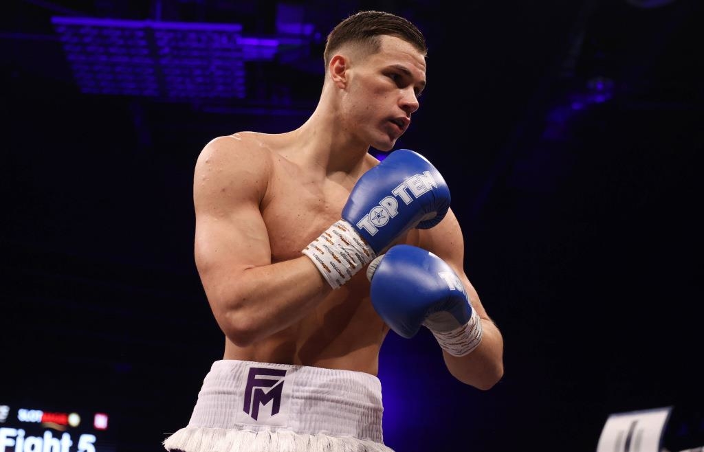 Fedor Michel baut Siegesserie aus: Box-Talent aus Traunreut mit kuriosem K.o.-Erfolg gegen Islam ...