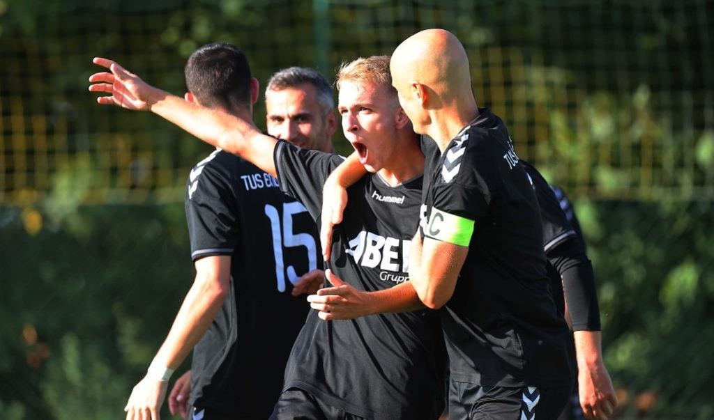 2:0-Sieg gegen Kay: Engelsbergs Sven Illguth schnürt Doppelpack