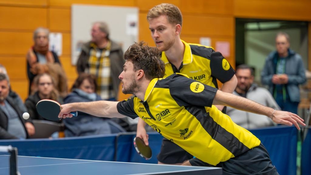 TV Hilpoltstein rettet Punkt - Bizarre Aufstellung des 1. FC ...